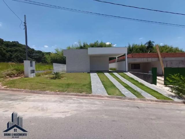 Casa / Sobrado para Venda em Embu das Artes/SP Capuava 3 Quartos