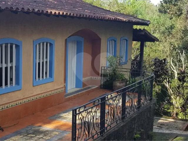 Casa / Sobrado para Venda em Embu das Artes/SP Embu Colonial 4 Quartos