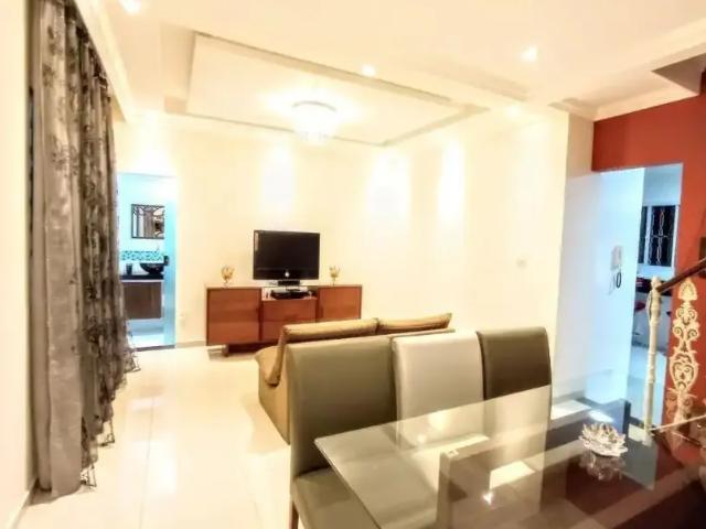 Casa / Sobrado para Venda em Embu das Artes/SP Jardim Sílvia 3 Quartos