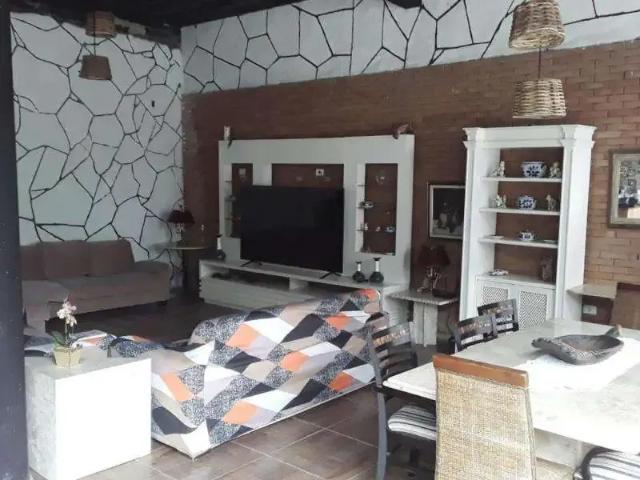 Casa / Sobrado para Venda em Embu Guaçu/SP Jardim São Paulo 5 Quartos