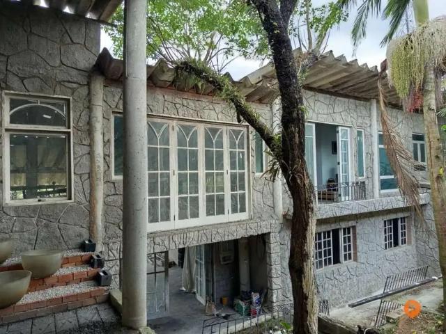 Casa / Sobrado para Venda em Embu Guaçu/SP Jardim São Paulo 6 Quartos