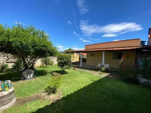 Casa / Sobrado para Venda em Esmeraldas/MG Cidade Jardim 3 Quartos