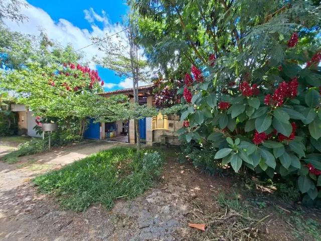 Casa / Sobrado para Venda em Esmeraldas/MG Melo Viana 4 Quartos