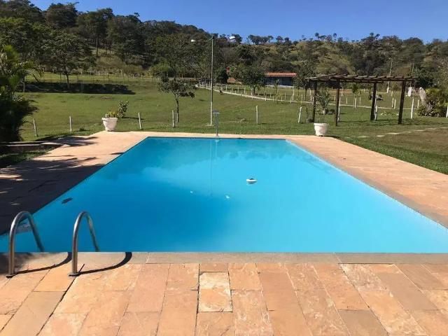 Casa / Sobrado para Venda em Esmeraldas/MG Melo Viana 2 Quartos