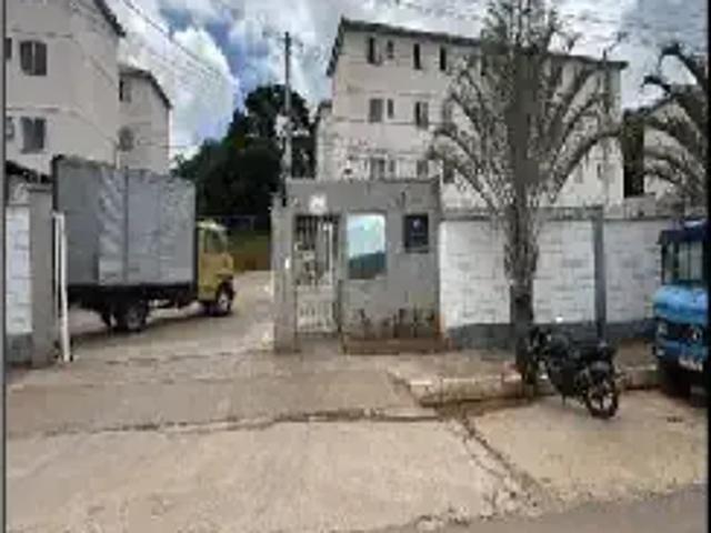 Casa / Sobrado para Venda em Esmeraldas/MG São Pedro 2 Quartos