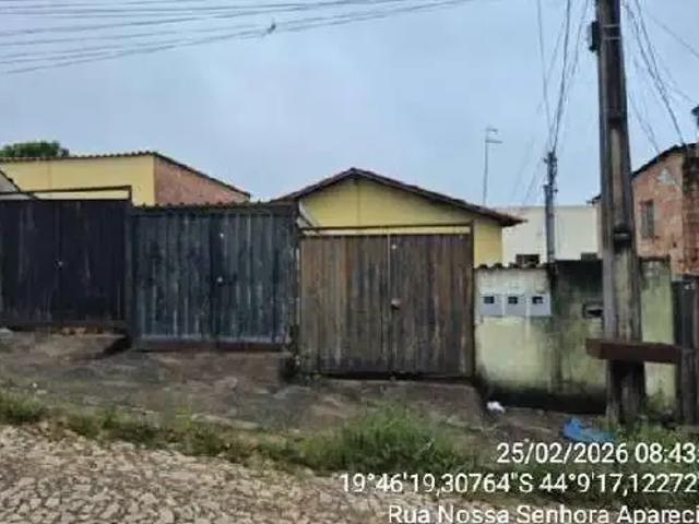 Casa / Sobrado para Venda em Esmeraldas/MG Santa Cecília