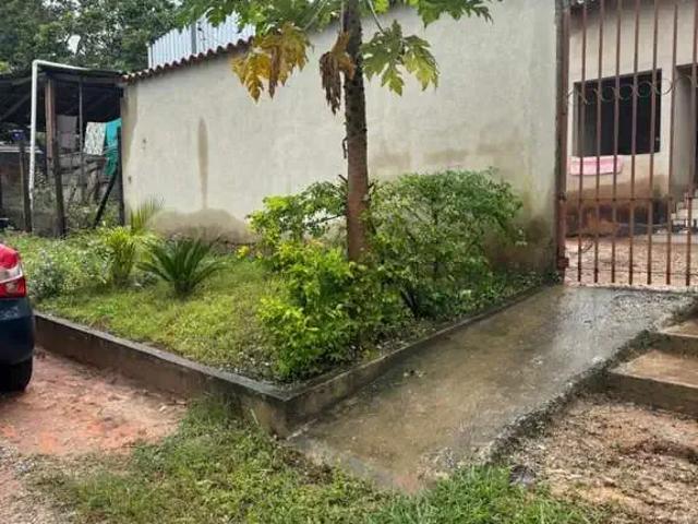 Casa / Sobrado para Venda em Esmeraldas/MG Pousada do Lago 3 Quartos