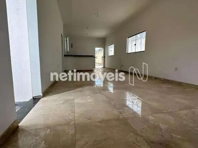 Casa / Sobrado para Venda em Esmeraldas/MG Recanto Verde 3 Quartos