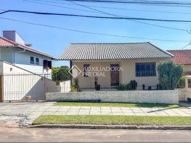 Casa / Sobrado para Venda em Estância Velha/RS Floresta 4 Quartos