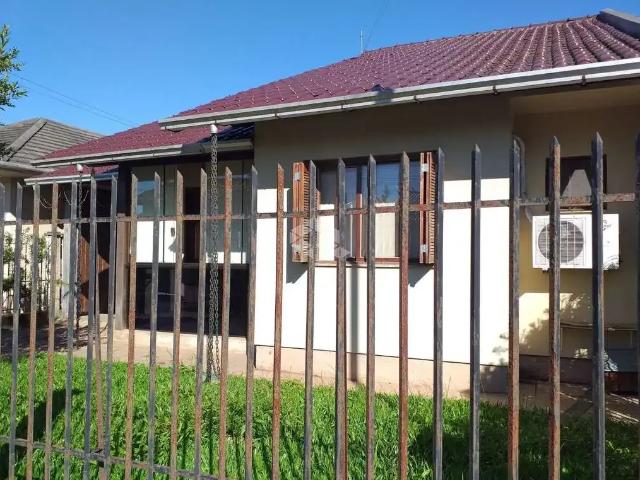 Casa / Sobrado para Venda em Estância Velha/RS Lago Azul 3 Quartos