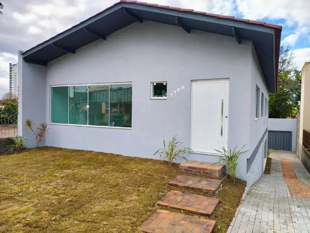 Casa / Sobrado para Venda em Esteio/RS Centro 3 Quartos