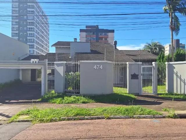 Casa / Sobrado para Venda em Esteio/RS Centro 5 Quartos