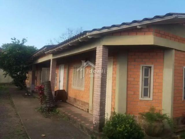 Casa / Sobrado para Venda em Esteio/RS Cristi 4 Quartos