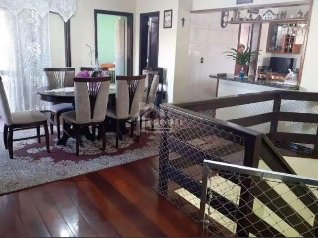 Casa / Sobrado para Venda em Esteio/RS Parque Amador 4 Quartos
