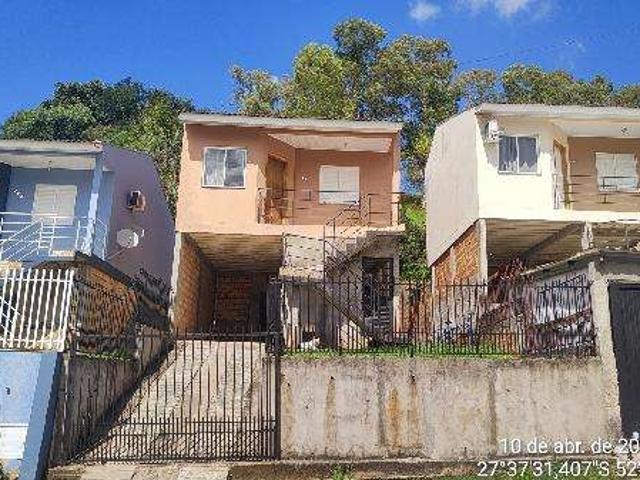 Casa / Sobrado para Venda em Erechim/RS Jabuticabal 2 Quartos