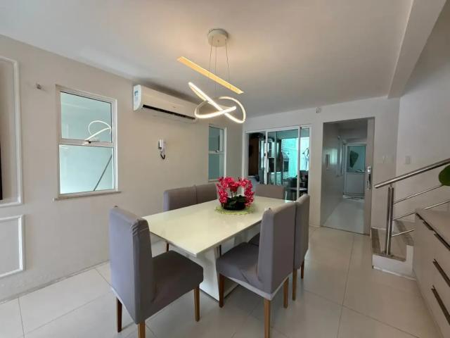 Casa / Sobrado para Venda em Eusébio/CE Cauaçu 4 Quartos