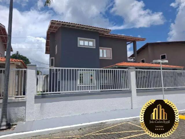 Casa / Sobrado para Venda em Eusébio/CE Centro 4 Quartos