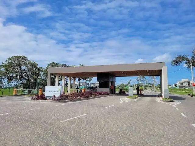 Casa / Sobrado para Venda em Eusébio/CE Cidade Alpha 3 Quartos