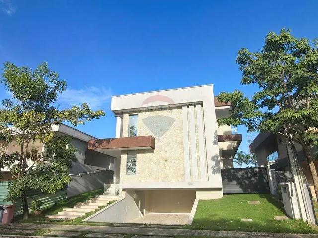 Casa / Sobrado para Venda em Eusébio/CE Cidade Alpha 4 Quartos