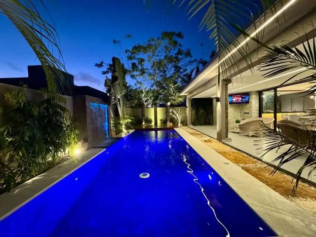 Casa / Sobrado para Venda em Eusébio/CE Cidade Alpha 4 Quartos