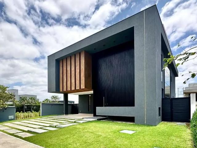 Casa / Sobrado para Venda em Eusébio/CE Cidade Alpha 4 Quartos