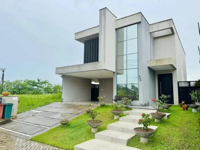 Casa / Sobrado para Venda em Eusébio/CE Cidade Alpha 4 Quartos