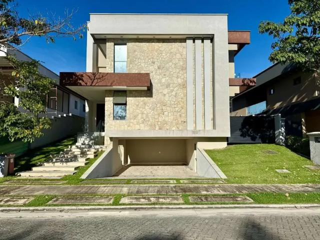Casa / Sobrado para Venda em Eusébio/CE Cidade Alpha 4 Quartos