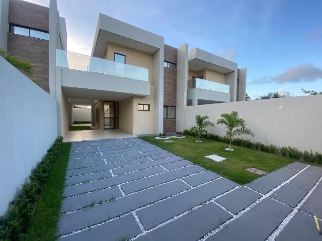 Casa / Sobrado para Venda em Eusébio/CE Eusebio 4 Quartos