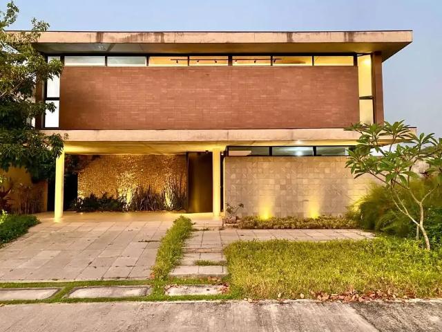 Casa / Sobrado para Venda em Eusébio/CE Santo Antonio 4 Quartos