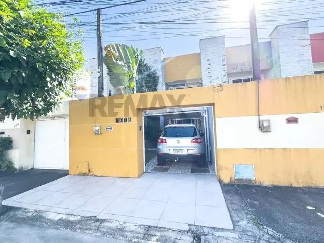 Casa / Sobrado para Venda em Eusébio/CE Pires Façanha 3 Quartos