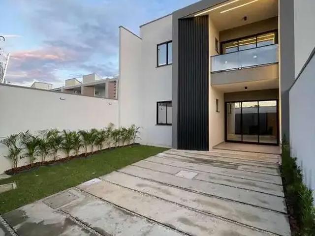 Casa / Sobrado para Venda em Eusébio/CE Tamatanduba 4 Quartos