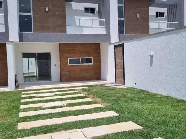 Casa / Sobrado para Venda em Eusébio/CE Urucunema 3 Quartos