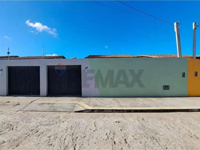 Casa / Sobrado para Venda em Extremoz/RN Centro 2 Quartos