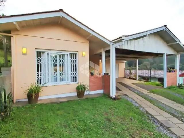 Casa / Sobrado para Venda em Farroupilha/RS Medianeira 4 Quartos