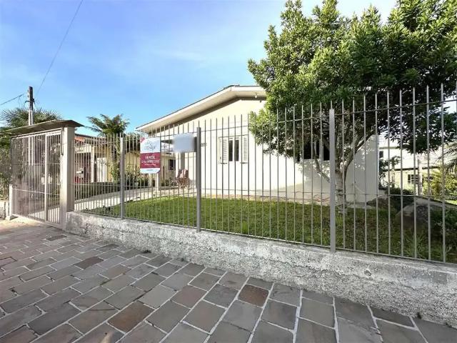 Casa / Sobrado para Venda em Farroupilha/RS Nova Vicenza 3 Quartos