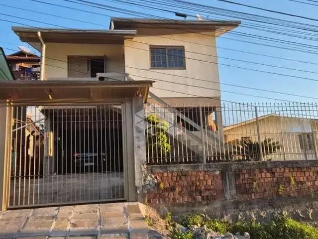 Casa / Sobrado para Venda em Farroupilha/RS Primeiro de Maio 3 Quartos