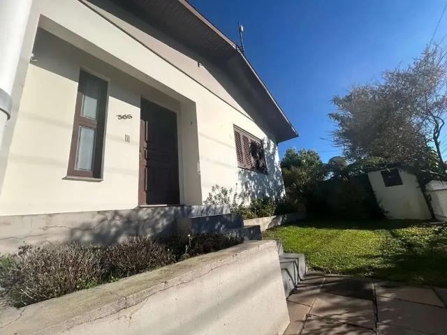 Casa / Sobrado para Venda em Farroupilha/RS Primeiro de Maio 3 Quartos