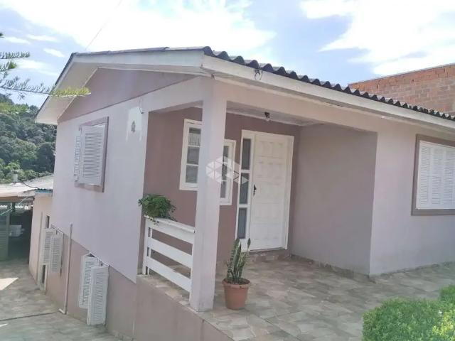 Casa / Sobrado para Venda em Farroupilha/RS Primeiro de Maio 3 Quartos