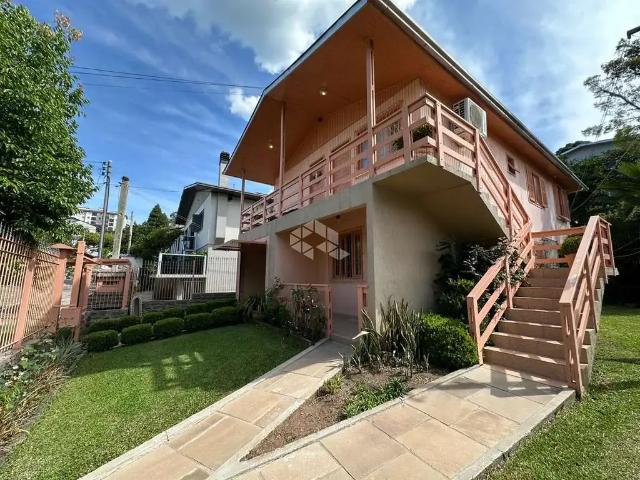 Casa / Sobrado para Venda em Farroupilha/RS São Francisco 4 Quartos