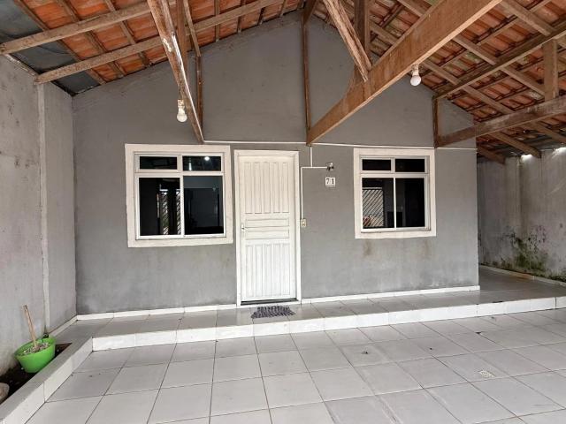 Casa / Sobrado para Venda em Fazenda Rio Grande/PR Estados 3 Quartos