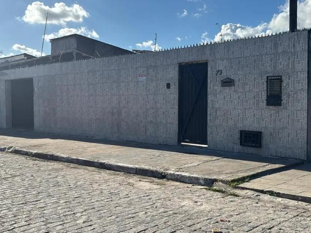 Casa / Sobrado para Venda em Feira de Santana/BA Conceição 3 Quartos