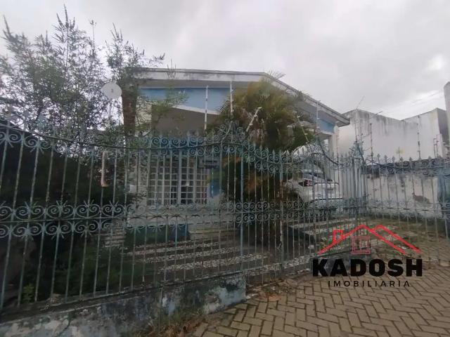 Casa / Sobrado para Venda em Feira de Santana/BA Centro 3 Quartos