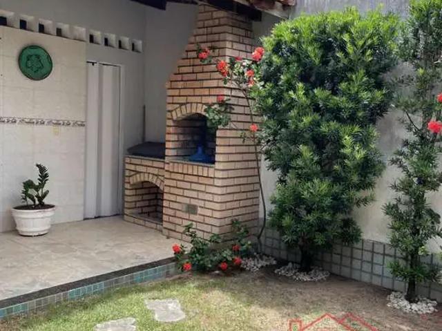 Casa / Sobrado para Venda em Feira de Santana/BA Cidade Nova 4 Quartos