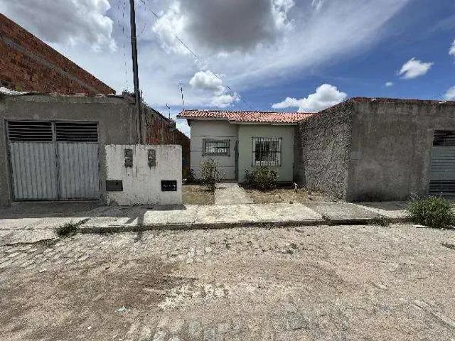 Casa / Sobrado para Venda em Feira de Santana/BA Asa Branca 2 Quartos