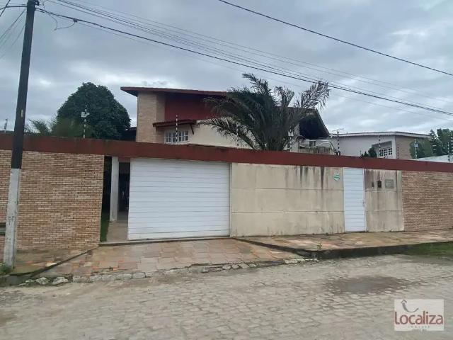 Casa / Sobrado para Venda em Feira de Santana/BA Baraúna 5 Quartos