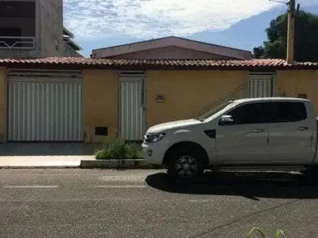 Casa / Sobrado para Venda em Feira de Santana/BA Brasília 3 Quartos