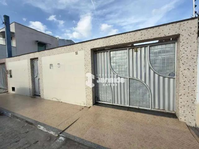 Casa / Sobrado para Venda em Feira de Santana/BA Brasília 3 Quartos
