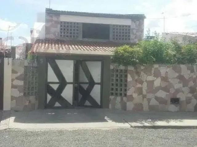 Casa / Sobrado para Venda em Feira de Santana/BA João Paulo 3 Quartos