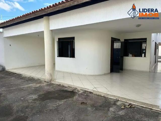 Casa / Sobrado para Venda em Feira de Santana/BA Jardim Acácia 3 Quartos