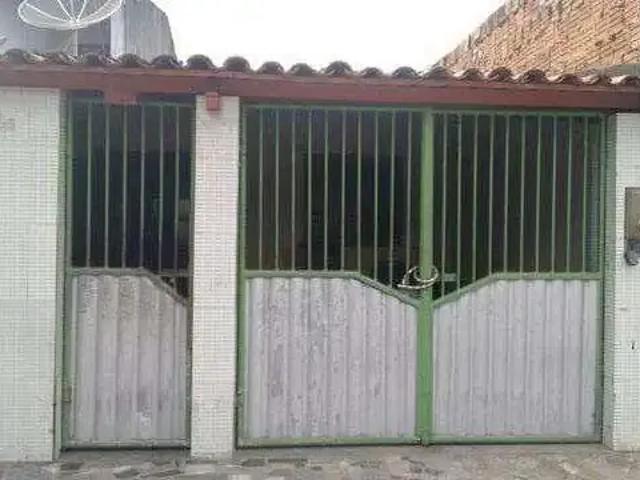 Casa / Sobrado para Venda em Feira de Santana/BA Jardim Cruzeiro 3 Quartos